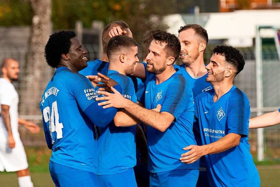 Paul Brosis famoser Dreierpack verhilft dem FC Neustadt zum Sieg im ...