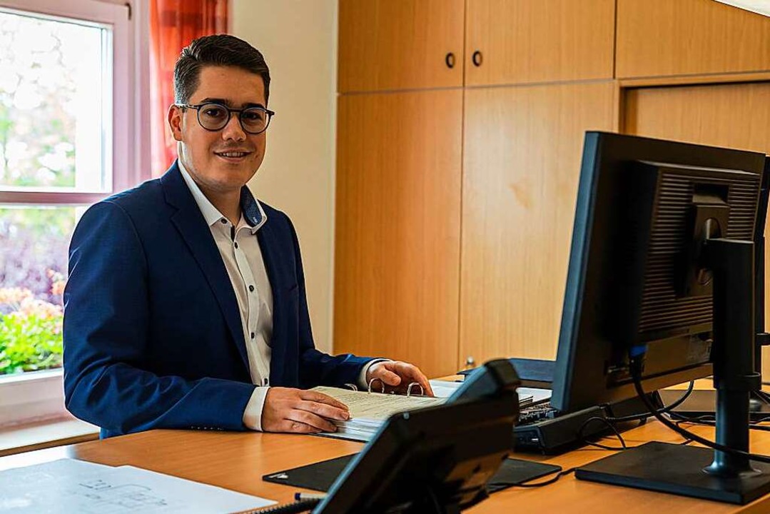 Lukas Mahler ist seit einer Woche jüngster amtierender Bürgermeister ...