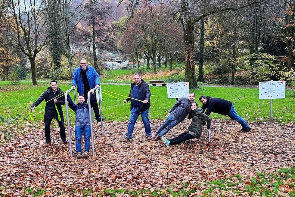 Wie einst der Trimm-dich-Pfad: Fitness-Trail im Lahrer Rosenpark eröffnet - Lahr - Badische Zeitung