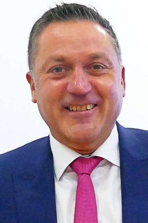 Alexander Graf rückt in Vorstand der Sparkasse Bonndorf-Stühlingen ...