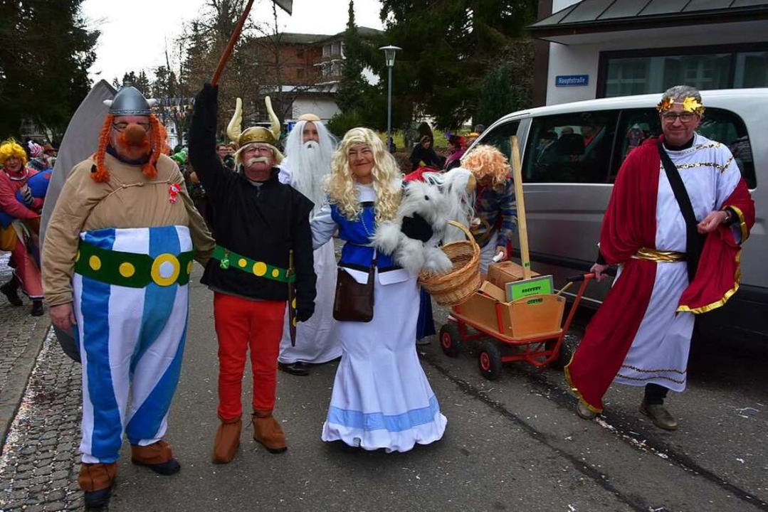800 Zuschauer beim Fasnetumzug - Höchenschwand - Badische Zeitung