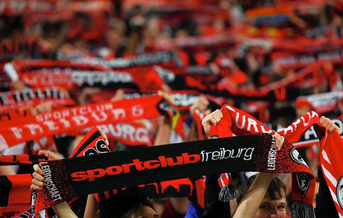 Warum einige SC-Freiburg-Fans aus der Ortenau ohne Ticket nach Turin fahren - Lahr - Badische ...