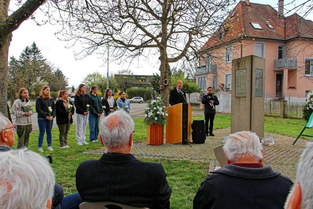 Mehr als bloßes Erinnern – Gedenkfeier in Herbolzheim an die Familie ...