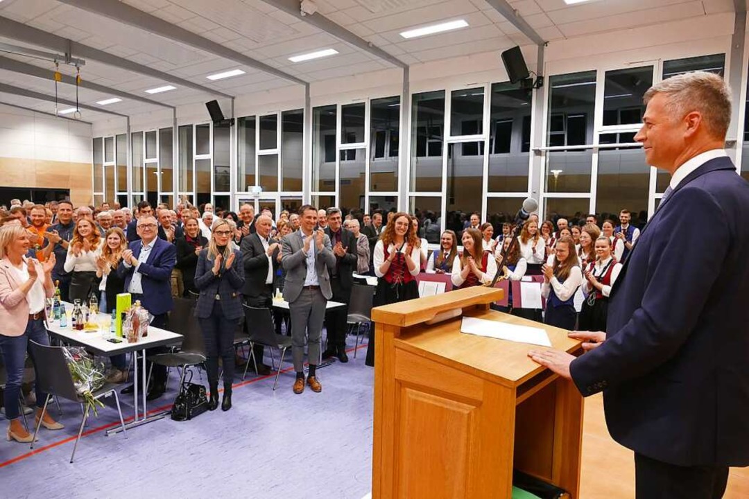 Wutachs Bürgermeister Christian Mauch wird verabschiedet und verlängert ...