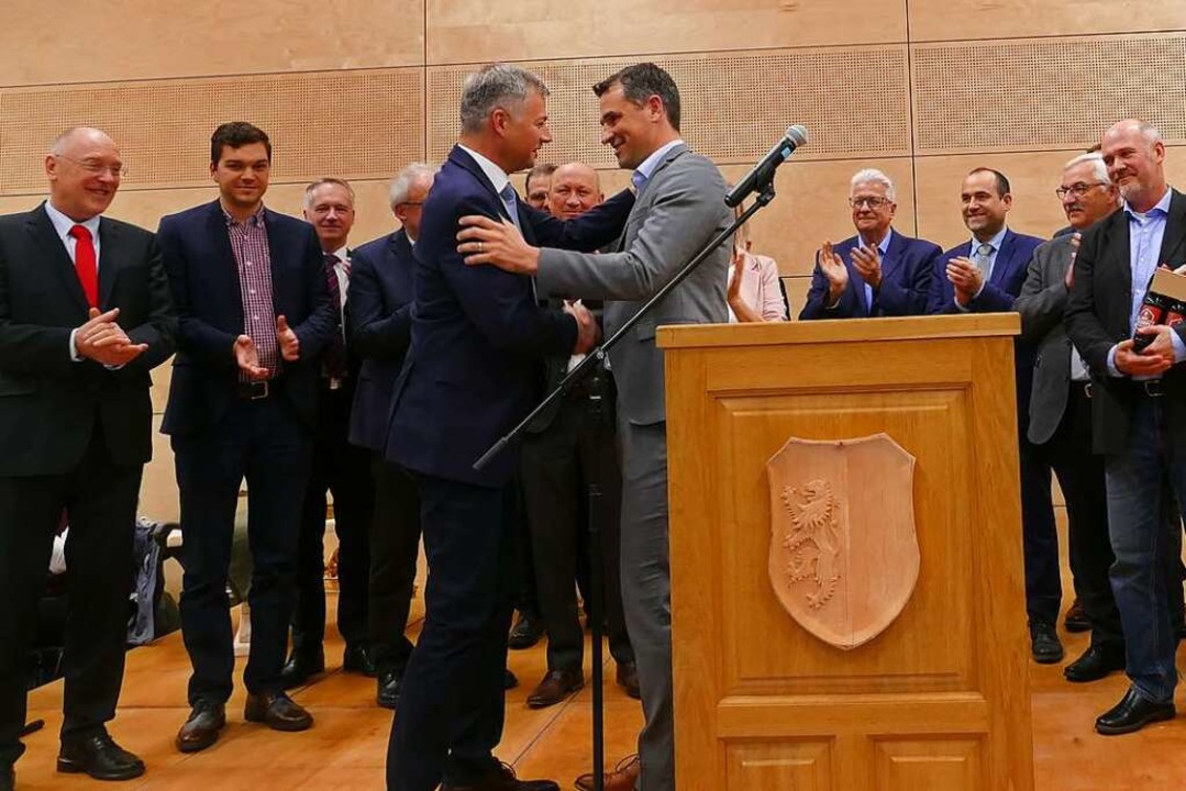 Wutachs Bürgermeister Christian Mauch wird verabschiedet und verlängert ...