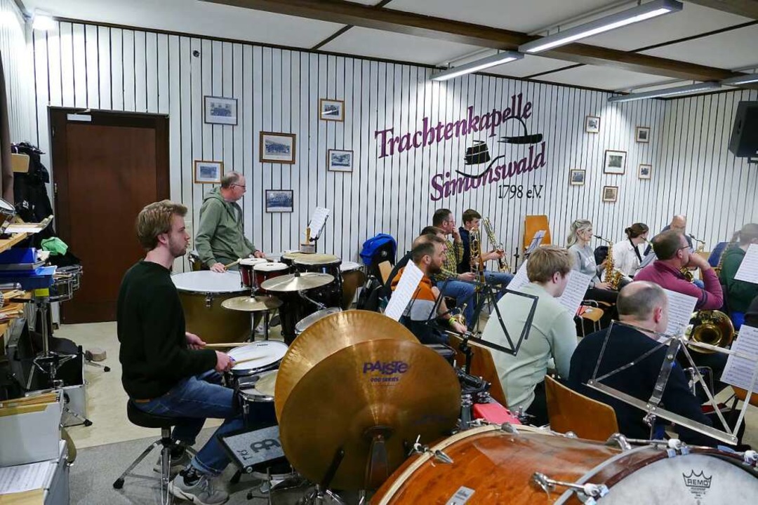 Die traditionsreiche Trachtenkapelle Simonswald pflegt das Musizieren ...