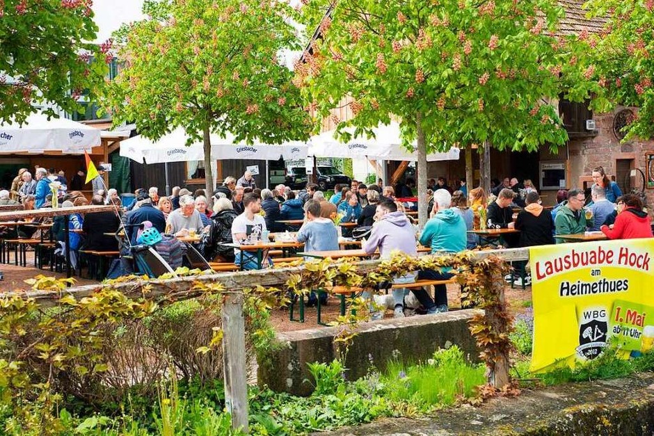 Fotos: Maihocks in Denzlingen locken zahlreiche Besucher - Denzlingen ...