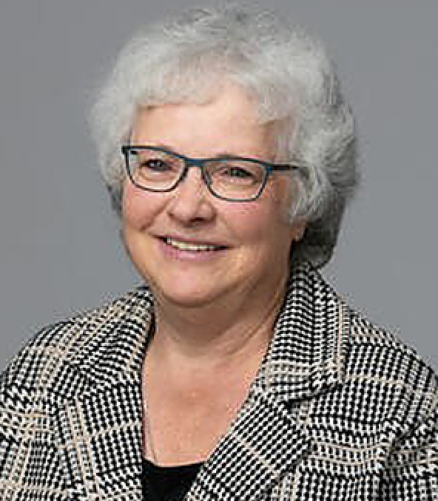 Steigende Fallzahlen fordern das Ausländerbüro - Offenburg - Badische ...