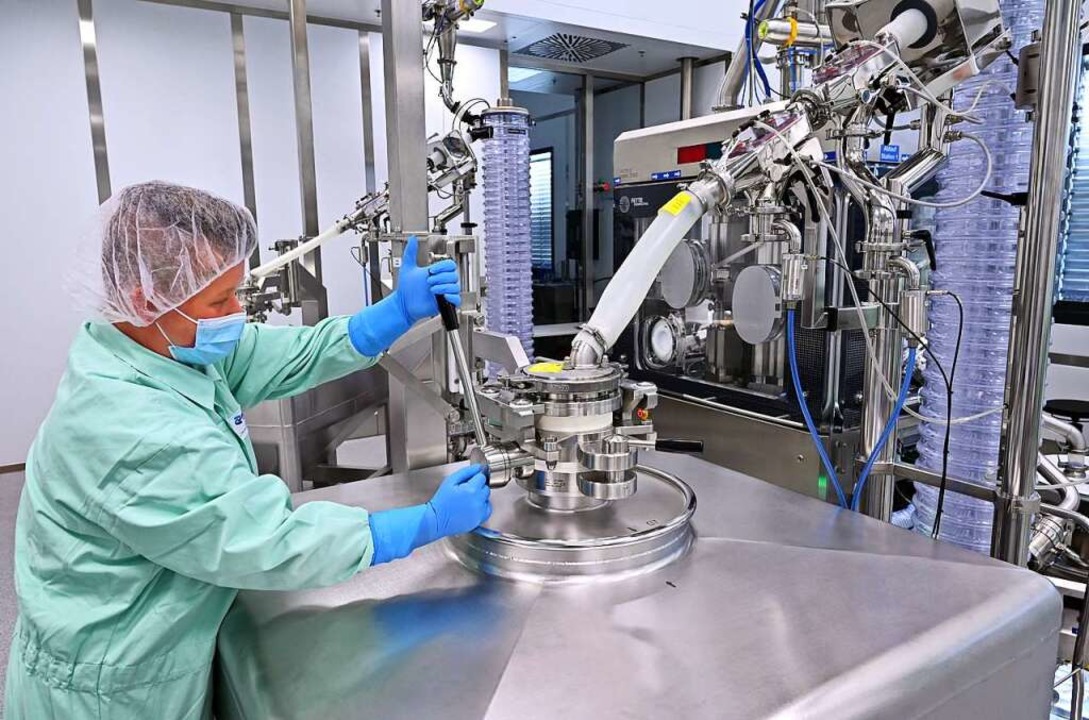 Pfizer in Freiburg: "Wir hatten im letzten Jahr 6000 Bewerbungen ...