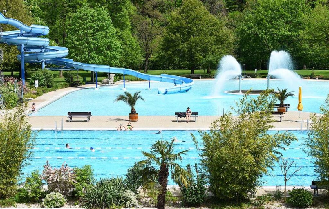 Für die Freiburger Freibäder beginnt die Hauptsaison - Freiburg ...