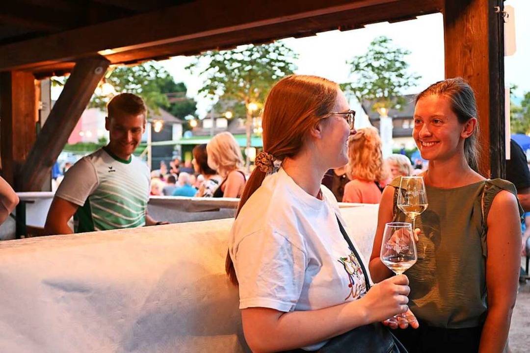 Erstes Denzlinger Weinfest war ein Erfolg - Denzlingen - Badische Zeitung