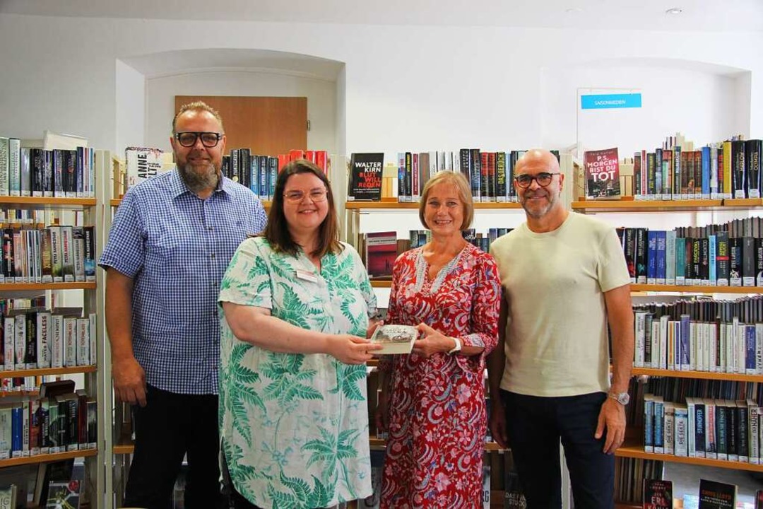 Der Stabwechsel von Birgit König an Julia Fenstermacher - Lahr ...