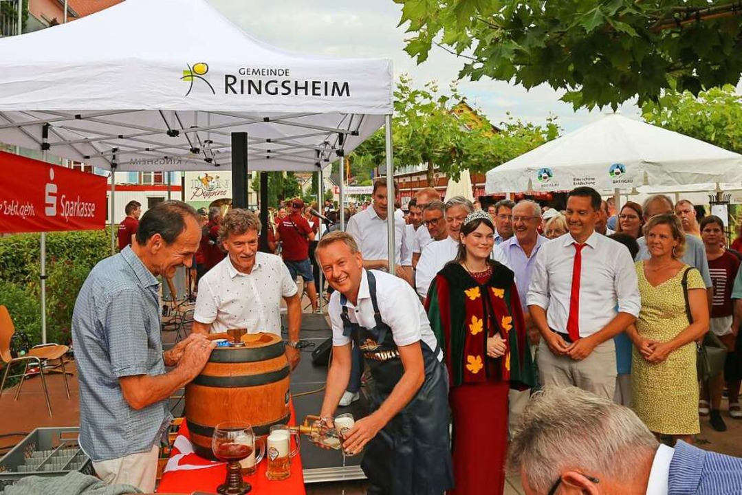 Zünftige Festtage erfreuen die Gäste beim Wein- und Gassenfest in ...