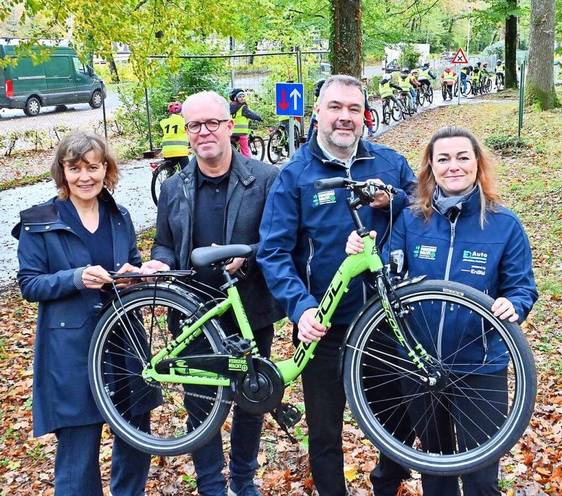 Jobrad und SC spenden 30 Fahrräder für die Verkehrsschule - Freiburg ...