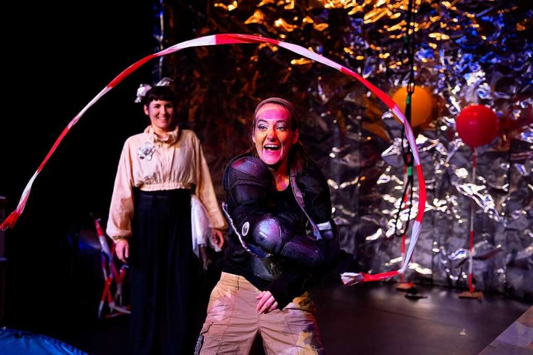 Fliegen lernen – "Der Zinnsoldat und die Papiertänzerin" im Marienbad ...