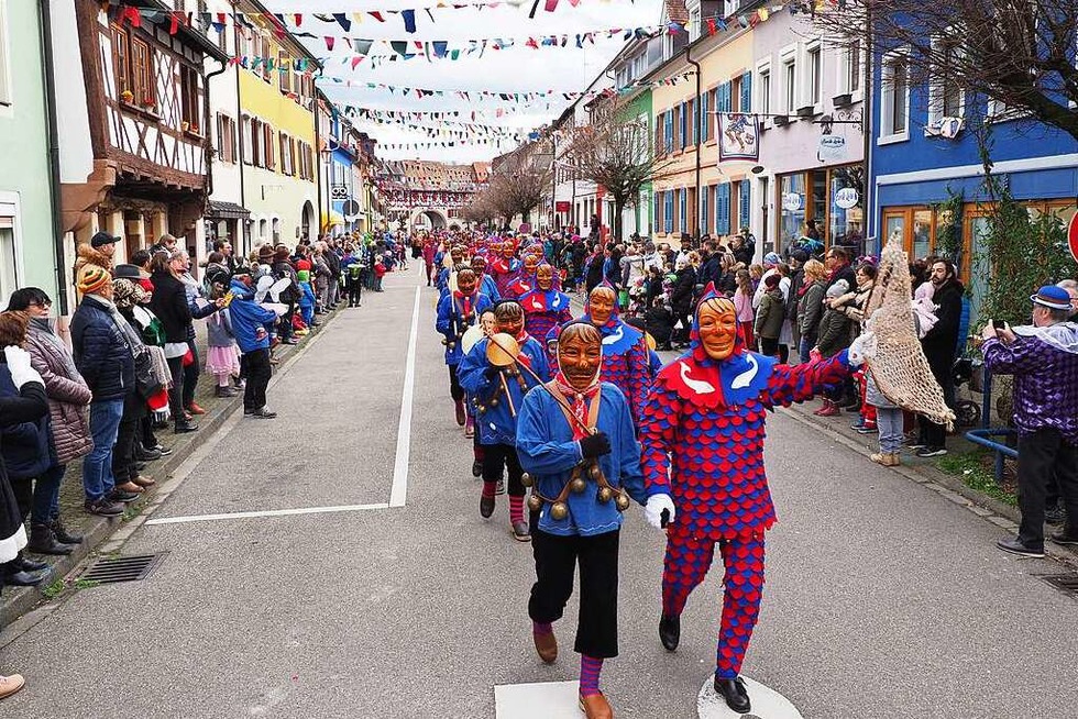 Die Kenzinger Welle-Bengel feiern 200 Jahre Fasnet - Kenzingen - Badische Zeitung