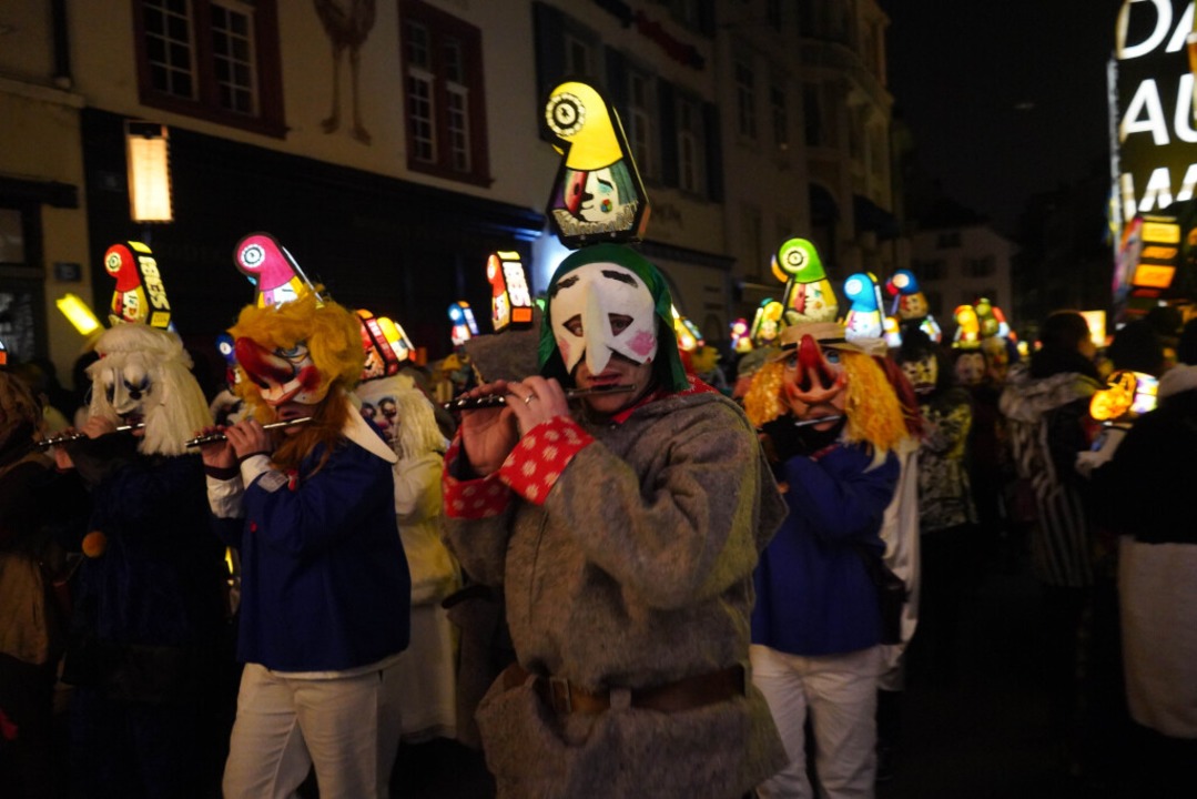 Morgestraich, Guggen und Schnitzelbänke: So feiert Basel Fasnacht mit ...
