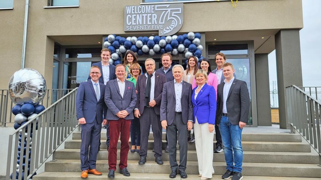 Der Europa-Park in Rust eröffnet sein Welcome Center - Rust - Badische Zeitung