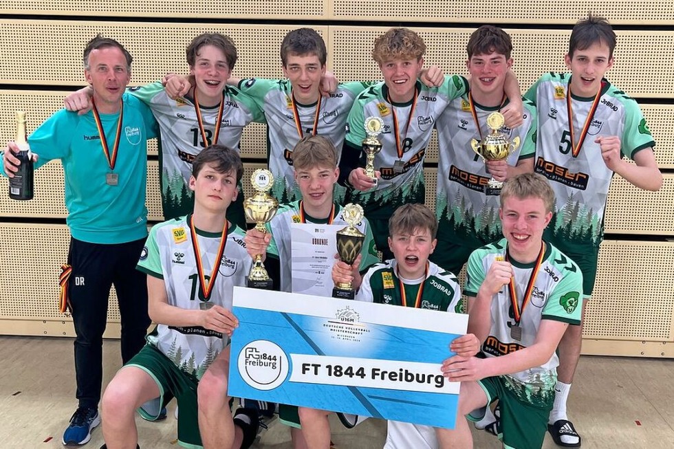 U-16-Volleyballer der FT 1844 schmettern sich bei der DM zu Silber ...