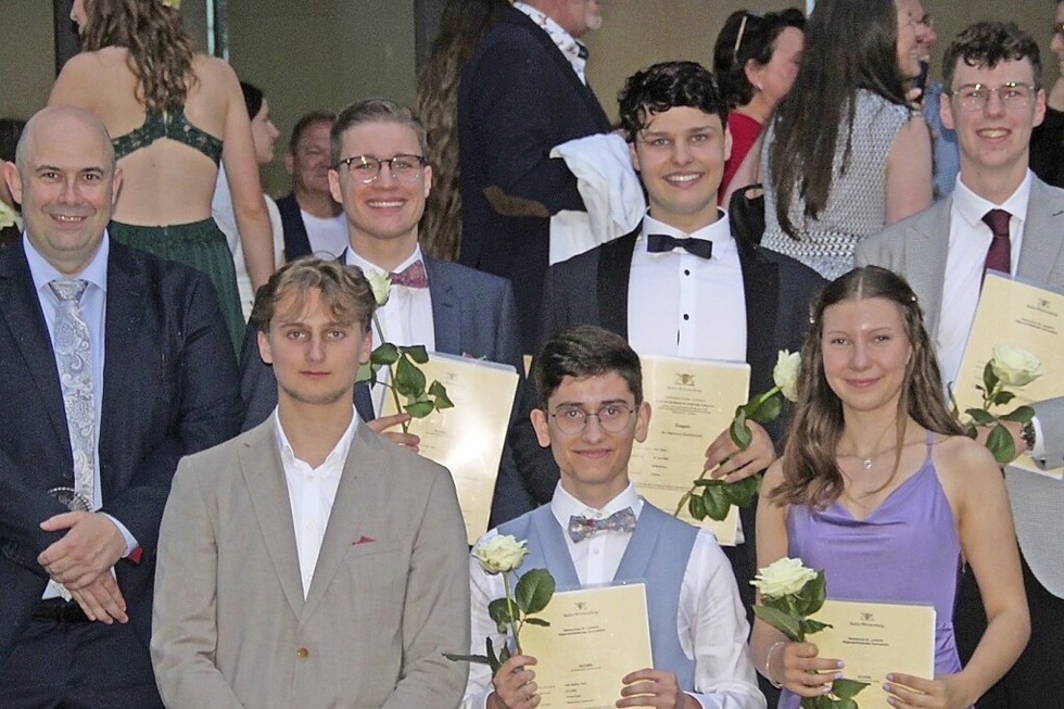An der Heimschule in Ettenheim haben die Abiturienten den Weg aus dem ...