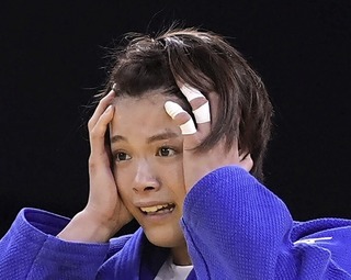 Uta Abe weint, aber ihr Bruder holt Gold - Olympische Spiele - Badische ...