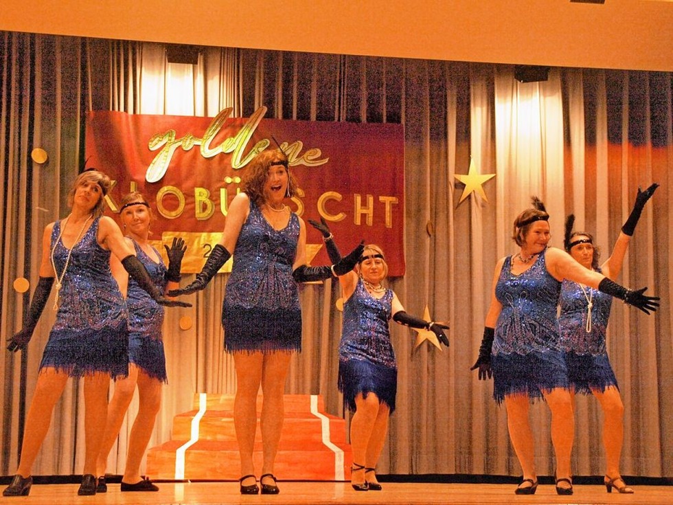 Frauenfasnacht in Dachsberg: Wenn die Dachsberghalle leuchtet in der ...