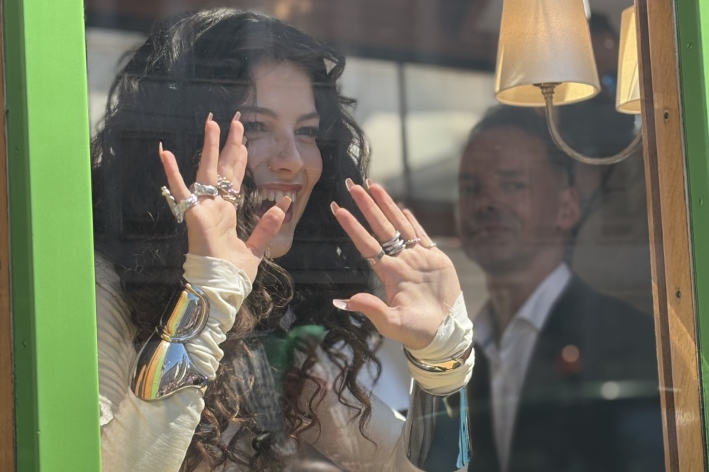 Basel startet in die ESC-Woche: Die bunt-glitzernde Parade trifft auf ...