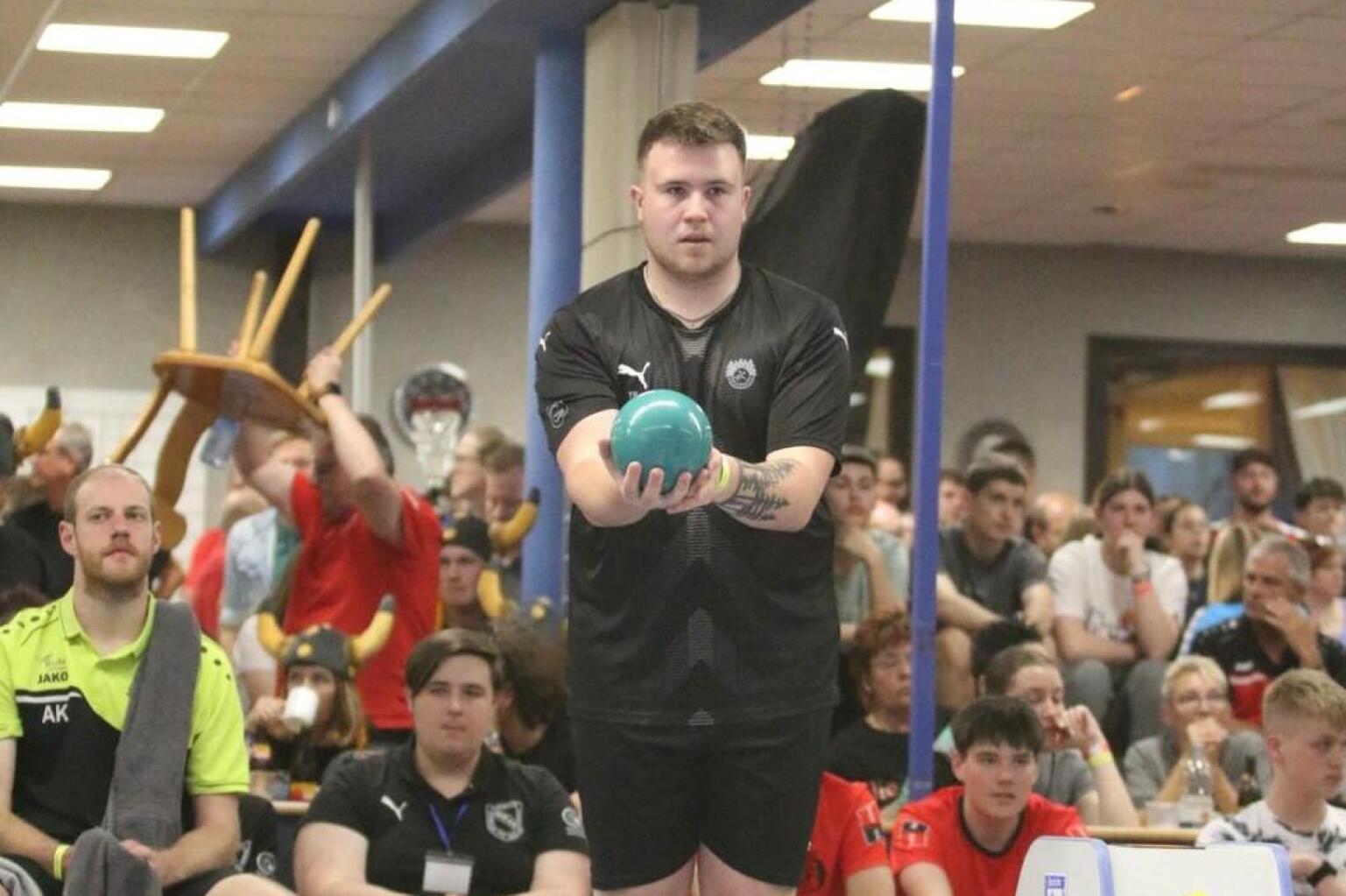 Tim Budde vom KSV Hölzlebruck startet bei der WM - Kegeln - Badische ...