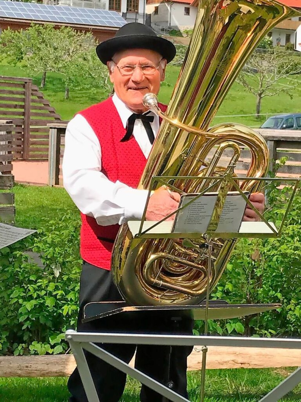 Nach sieben Jahrzehnten das Karriereende für einen Musiker aus ...